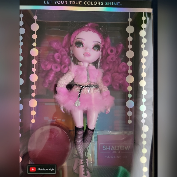 shadow High | Toys | Shadow High 222 Rainbow Vision Costume Ball Lola ...